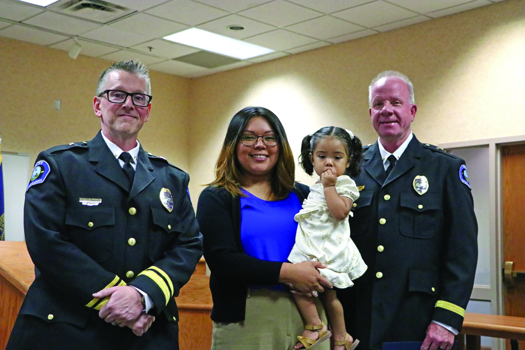 APD Hosts Awards Night - Alliance Times-Herald